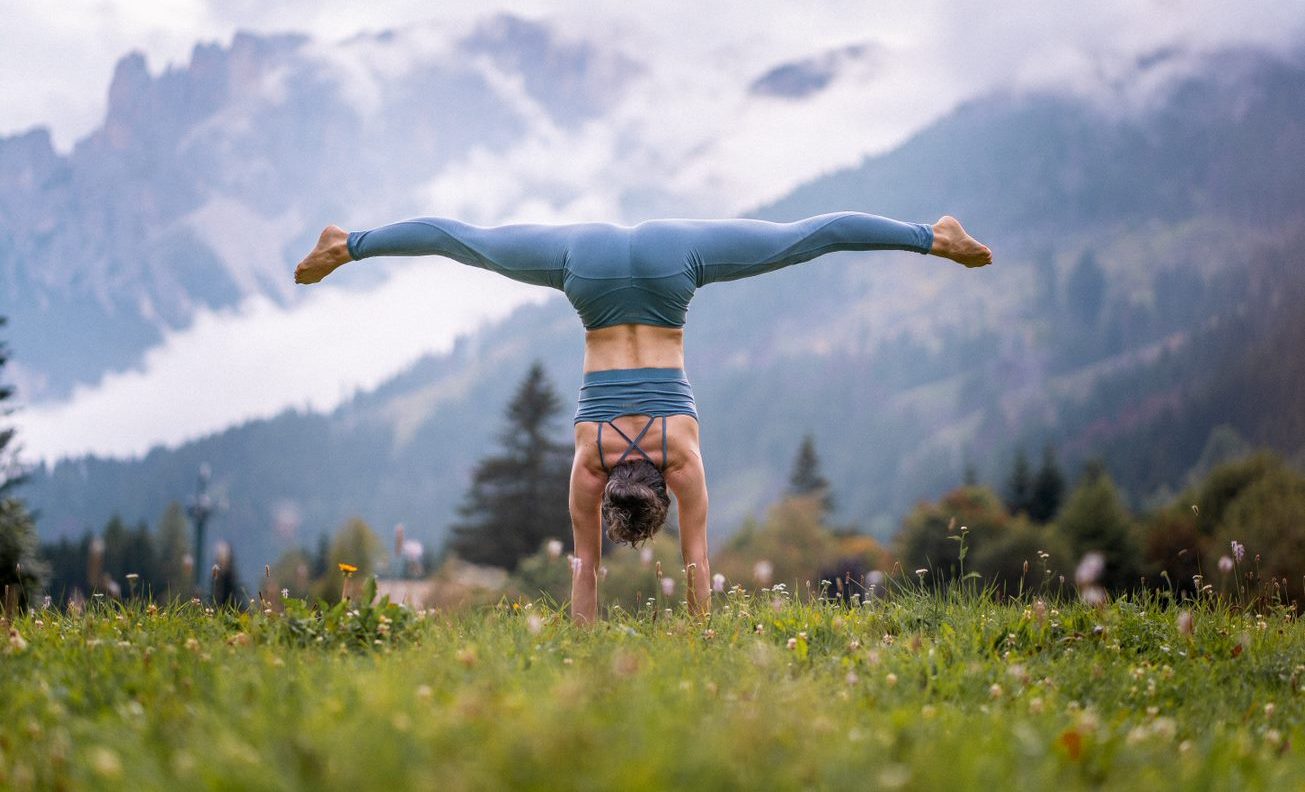 Masterclass, splits a stojky s Lenkou Minárik - Yoga Karlín